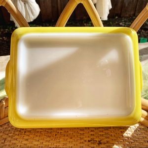 Pyrex | Kitchen | Vintage Pyrex Fridgie Yellow Refrigerator Dish | Poshmark